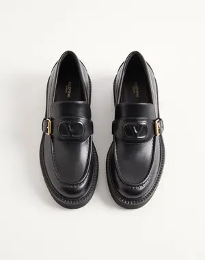 Valentino Garavani Vlogo Signature Embossed Slip-on Loafers