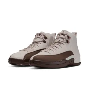 JORDAN Air Retro "fireside" Shoes - Brown