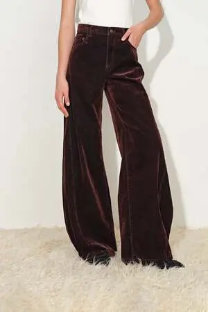 Fabrique Patence Burgundy Sheen Curved Leg Jeans In 100% Cotton Denim - Red