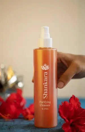 SHANKARA NATURALS Purifying Cleanser - 60 Ml