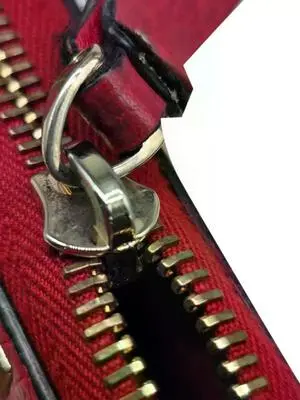 Valentino Garavani Rockstud Zip-around Wallet