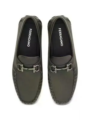 FERRAGAMO Gancini Ornament Driver Loafers - Grey
