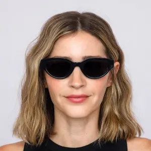 JAXY EYEWEAR Monroe Cat Eye Sunglasses - Black