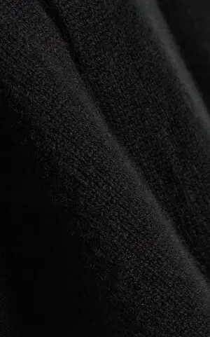 THE ROW Quaro Cashmere Scarf
