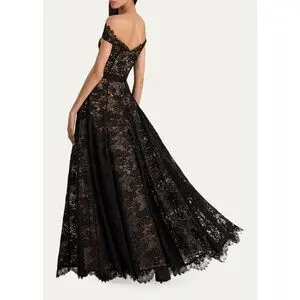 Alice + Olivia Viviana Off-the-shoulder Lace Gown