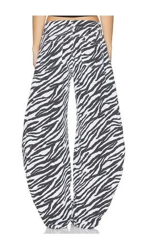 Lioness Horseshoe Jeans In Black & White