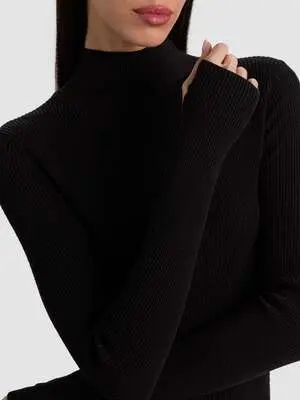 Alice + Olivia Roberta Ribbed Turtleneck