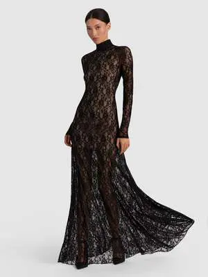 Alice + Olivia Delora Lace Maxi Dress With Train