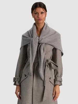Alice + Olivia Corina Triangle Scarf - Medium Heather Grey