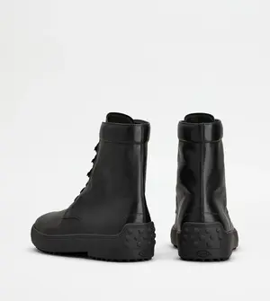 TOD'S Winter Gommino Ankle Boots In Leather