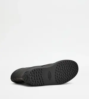 TOD'S Winter Gommino Ankle Boots In Leather