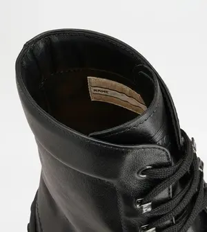 TOD'S Winter Gommino Ankle Boots In Leather