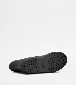 TOD'S Winter Gommino Ankle Boots In Leather