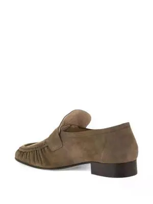 STUART WEITZMAN Irving Gathered Loafers