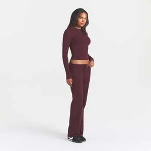 SKIMS Straight Leg Pant | Red | | Cotton Jersey - Currant