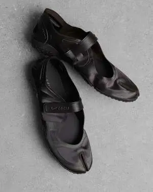 Nike Skims Rift Satin Shoes