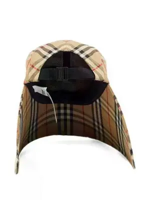 Burberry Checked Logo-appliqué Bonnet Cap