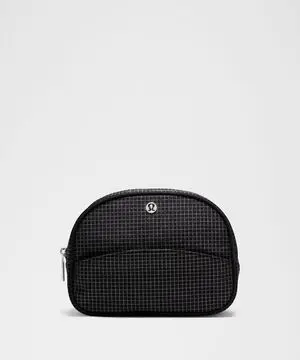 Lululemon City Essentials Pouch 4l