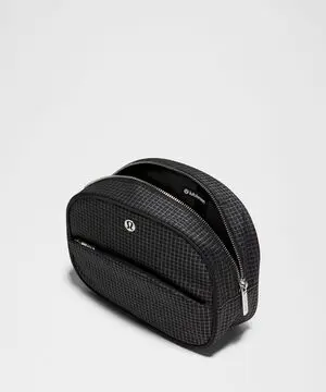 Lululemon City Essentials Pouch 4l