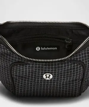 Lululemon City Essentials Mini Shoulder Bag 1l