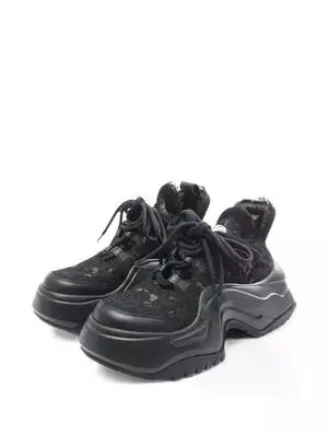 LOUIS VUITTON 2023 Arclight Line Sneakers - Black