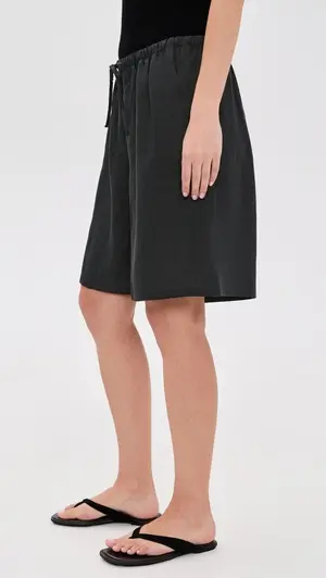 Comme Si Drawstring Bermuda Linen Shorts