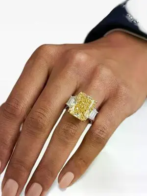 HYT JEWELRY Embellished Color Diamonds Ring