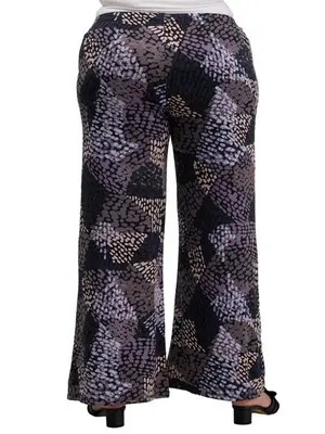 24SEVEN COMFORT APPAREL Essential Curvy Elastic Waistband Long Flared Pants
