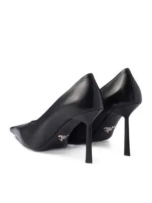 Prada Pointed Pump In Smooth Leather