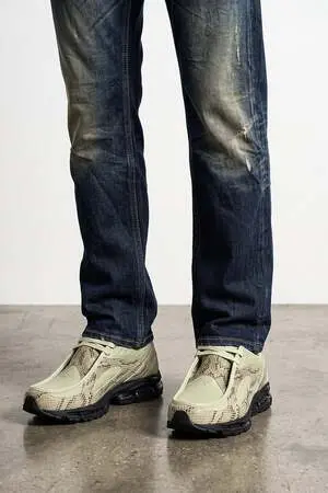 NEW BALANCE 1890a Sneaker With Exotic Texture