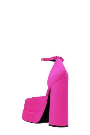 Versace Medusa Aevitas' Pumps