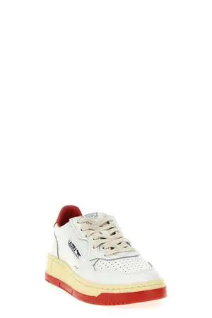AUTRY Sneaker 'medalist Low' X Maison Kitsun