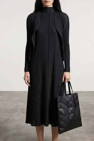 Issey Miyake Small 'lucent Matte' Tote - Black