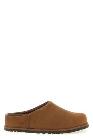 UGG Clogs Embossed Logo Detail