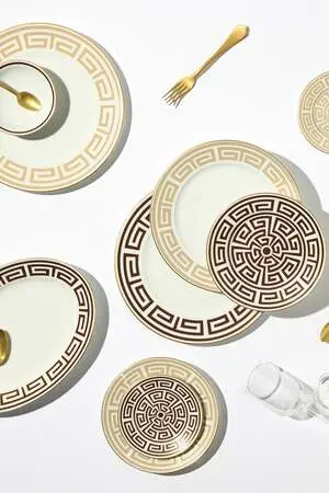 GINORI 1735 Centerpiece Plate Gold Detail