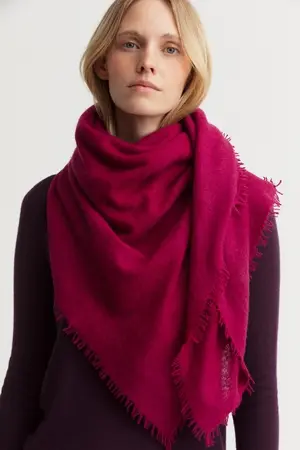 Iris Von Arnim Cashmere Scarf Julia Square - Ruby
