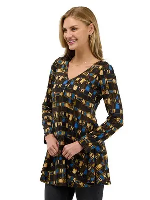 24SEVEN COMFORT APPAREL Essential Flared Long Sleeve Tunic Top
