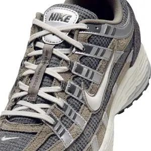 Nike Multi-tone Mesh Sneaker