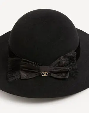 Valentino Garavani Vlogo Signature Bow Hat