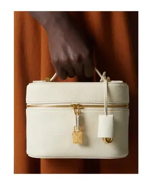 Loro Piana Extra Softy Case L21