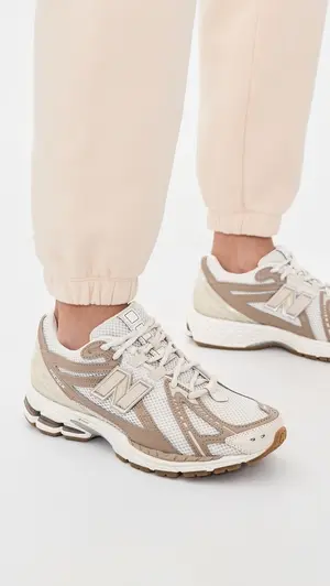 NEW BALANCE 1906 Sneakers M 9.5/ W