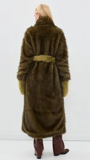 MUSE ASSEMBLY Amber Faux Fur Coat