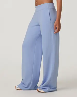 Vuori Sedona Midrise Wideleg Sweatpant Long - Celestial