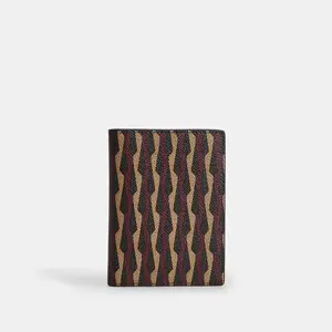 COACH OUTLET Passport Card Case With Geometric Print - Silver/tan Multi