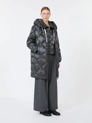 Max Mara Midi Puffer Jacket With Hood In Water-repellent Plain-weave Fabric