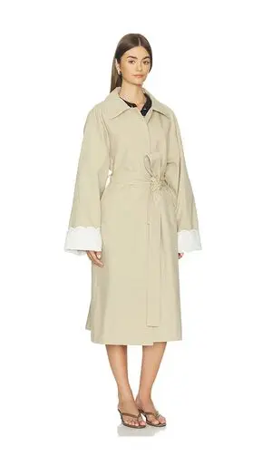 CUBIC LONDON Trench Coat In Beige