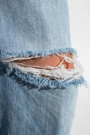 Dsquared2 Distressed Cropped Jeans