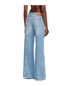 DIESEL® D-akii Bootcut Flared Jeans
