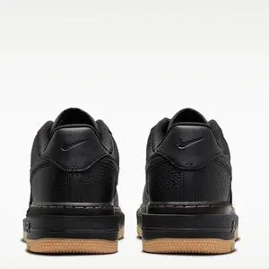 Nike Leather Low-top Sneaker