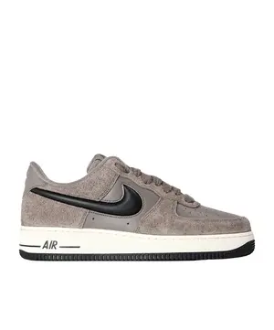 Nike Suede Low-top Sneakers